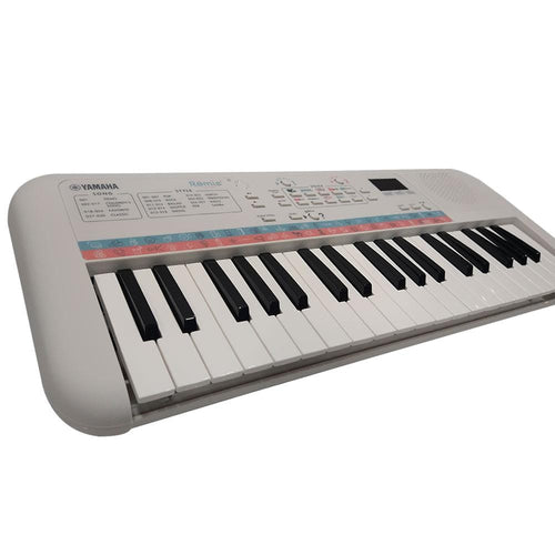 Buy Yamaha Remie PSS E30 Kids Compact 37 Key Portable Keyboard with Gigbag, Colouring Book ...